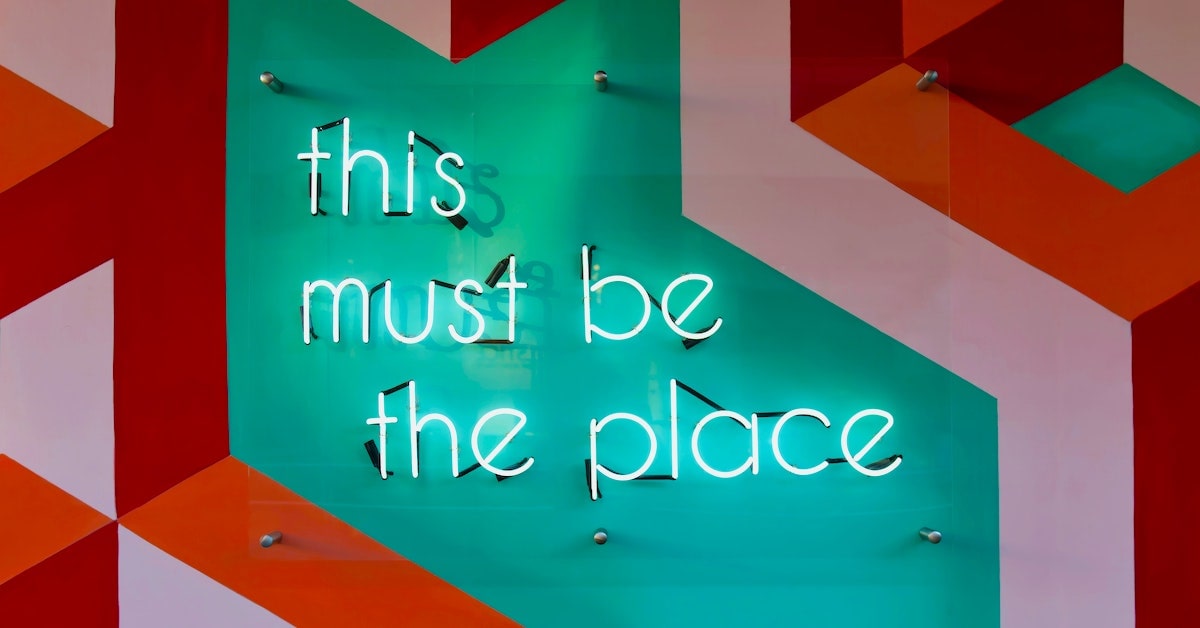 How to make your own (custom) LOCATION TAG on Instagram